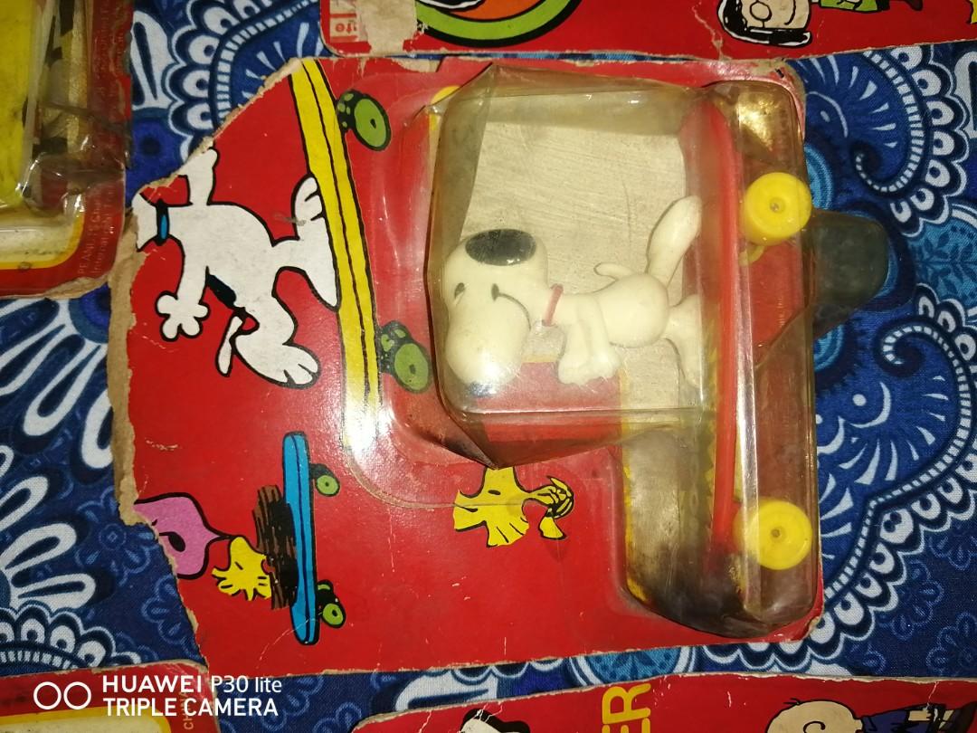 1950 to 1971 Edition Vintage Rare Snoopy and Woody Paratrooper Mini Walker Skateboard, Hobbies ...