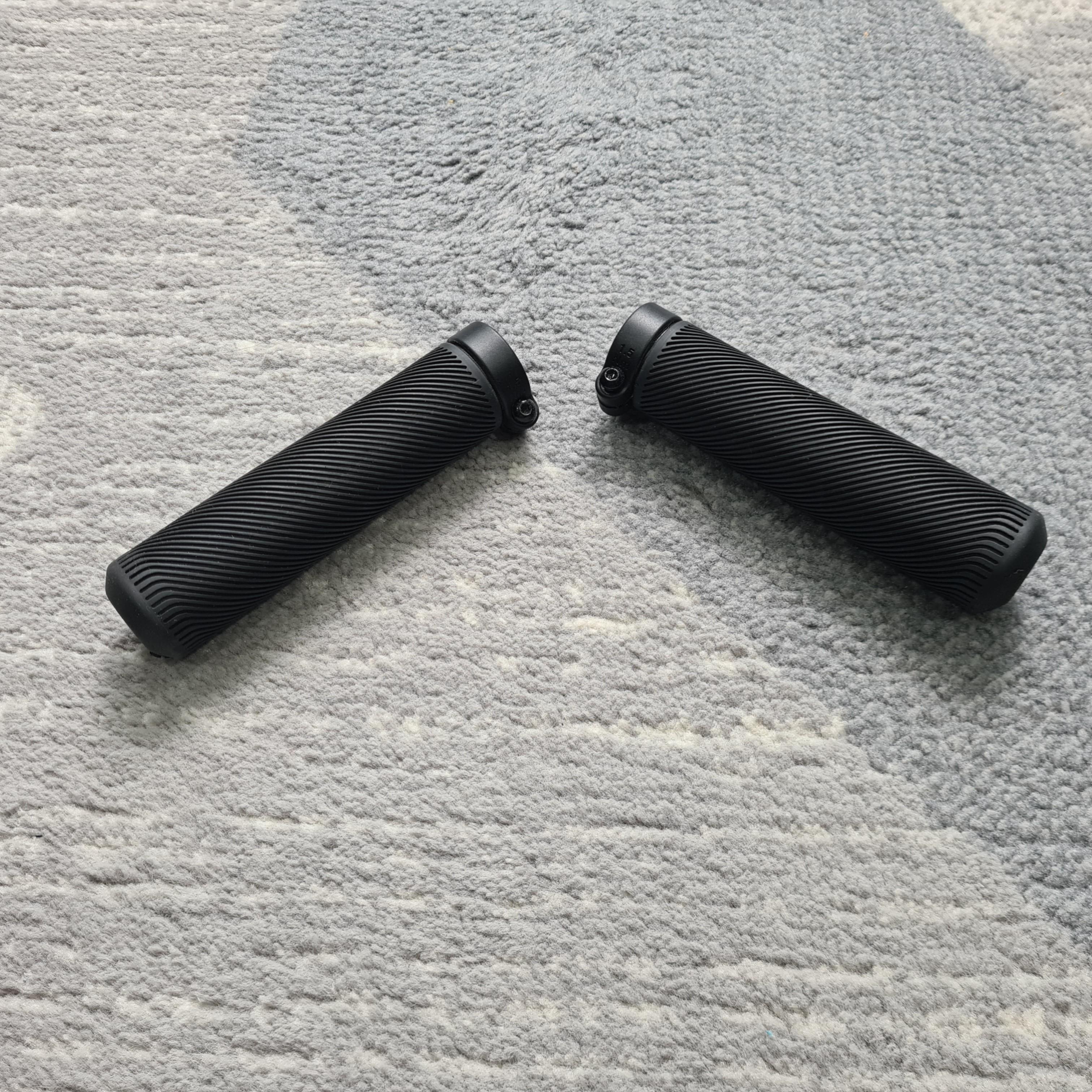 Brompton Hand Grip original, Sports Equipment, Bicycles & Parts, Parts ...