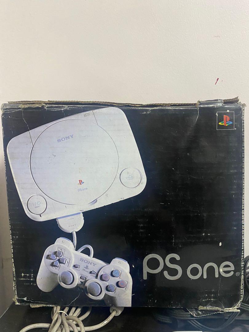 Retro PSOne / Playstation 1 (Complete with Box, Controller, Wires ...
