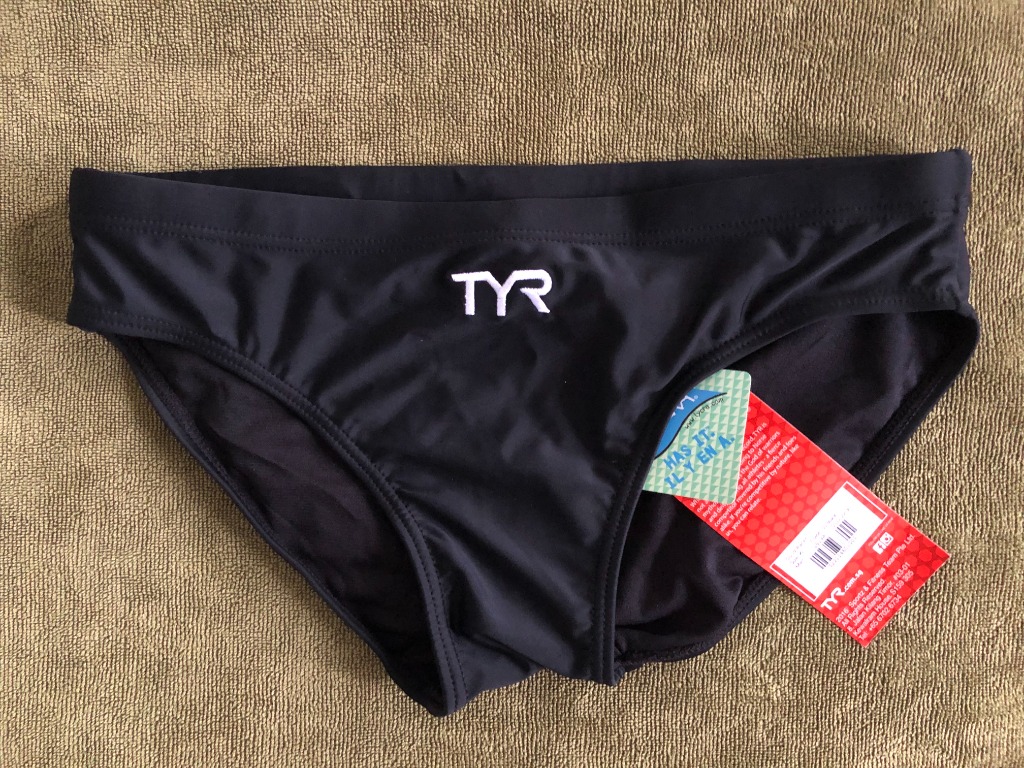 TYR Men Trunks, Men's Fashion, Activewear on Carousell
