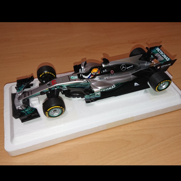 1/18 Spark F1 Mercedes Lewis Hamilton F1 W08 2017, Hobbies & Toys, Toys ...