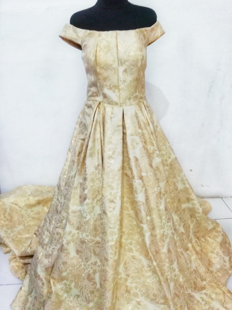 Ballgown gold prewedding gown gaun, Fesyen Wanita, Pakaian Wanita, Gaun ...