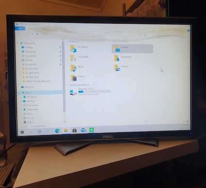 DELL 30 inch Monitor, model:3007WFPt, Computers & Tech, Parts ...
