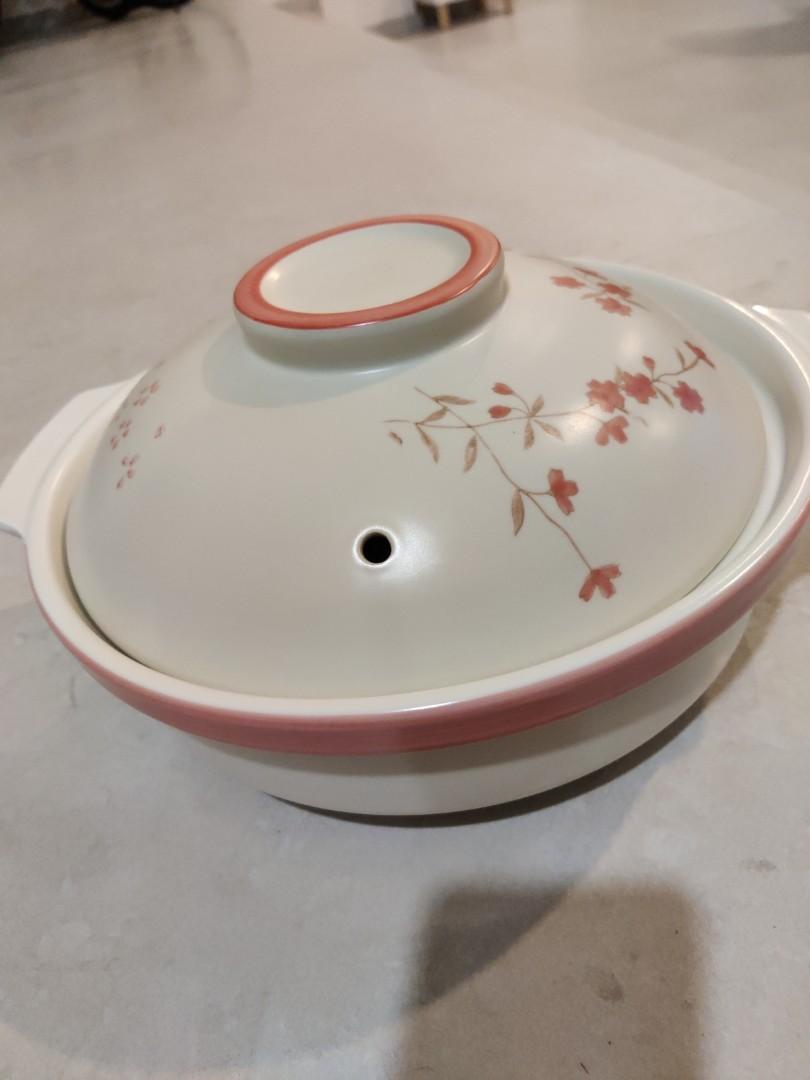 FREE clay pot, Furniture & Home Living, Kitchenware & Tableware ...