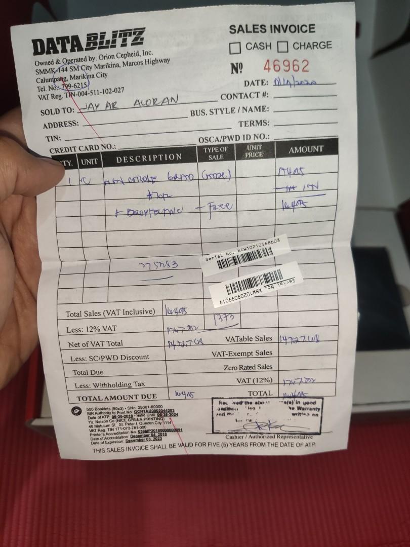 Nintendo switch v2 complete almost new with warranty receipt, Video ...