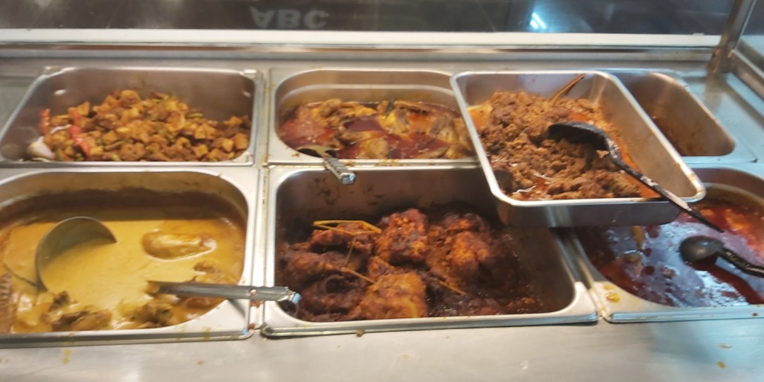 Pakej Hari Raya, Food & Drinks, Packaged & Instant Food on Carousell