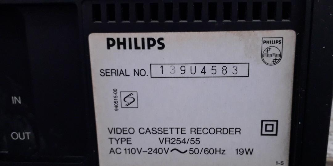 PHILIPS VHS/VCR/Video Cassette Player/Recorder, Audio, Portable Music ...