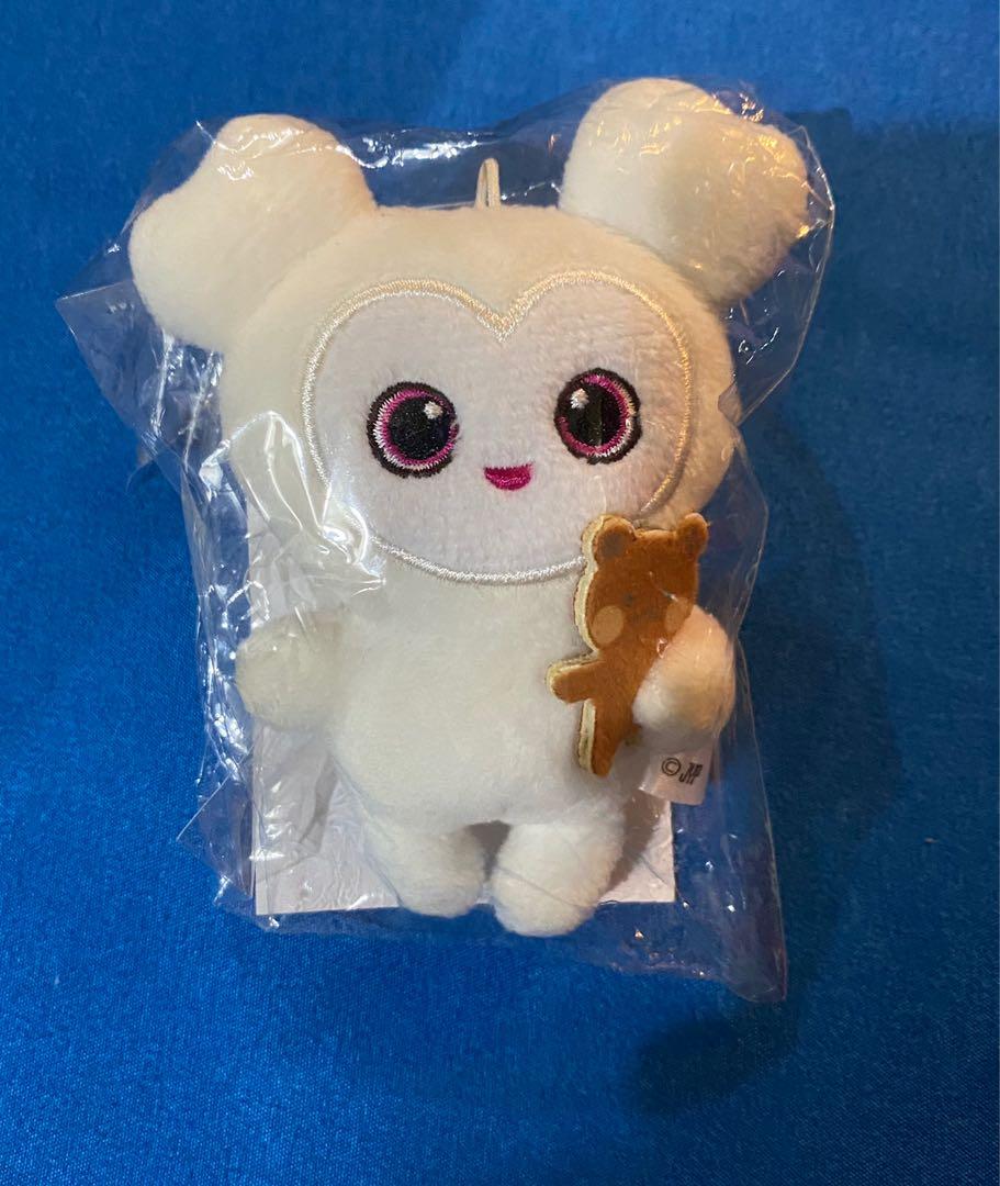 TWICE Dahyun Baby Davely, Hobbies & Toys, Memorabilia & Collectibles, K ...
