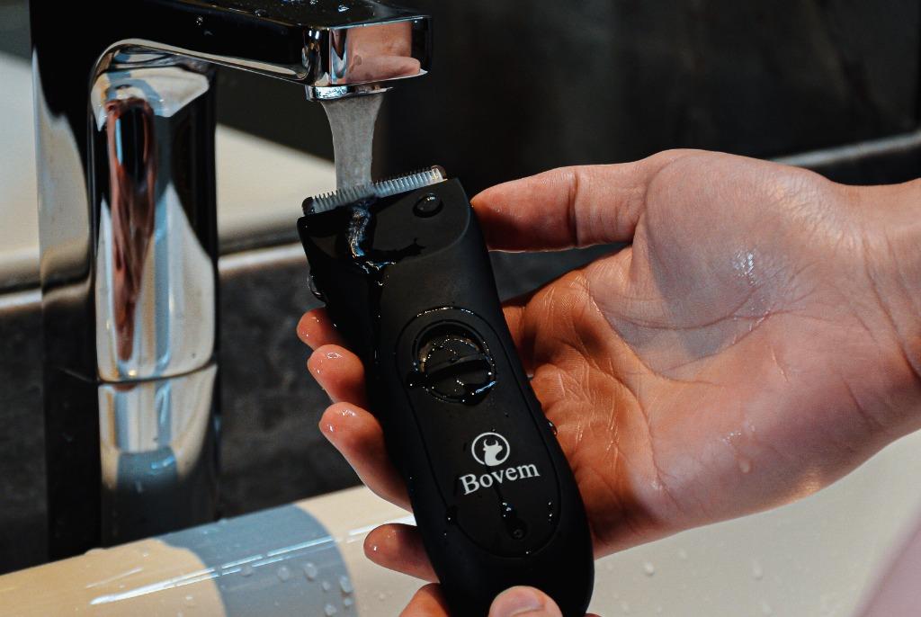 Bovem Globe™ Trimmer, Beauty & Personal Care, Men's Grooming on Carousell