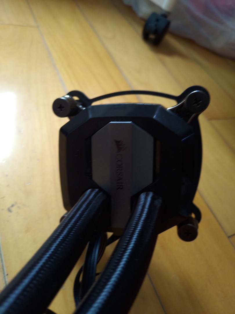 Corsair H100i V2 CPU cooler with fan 桌面電腦散熱系統連風扇, 電腦＆科技, 桌上電腦 - Carousell