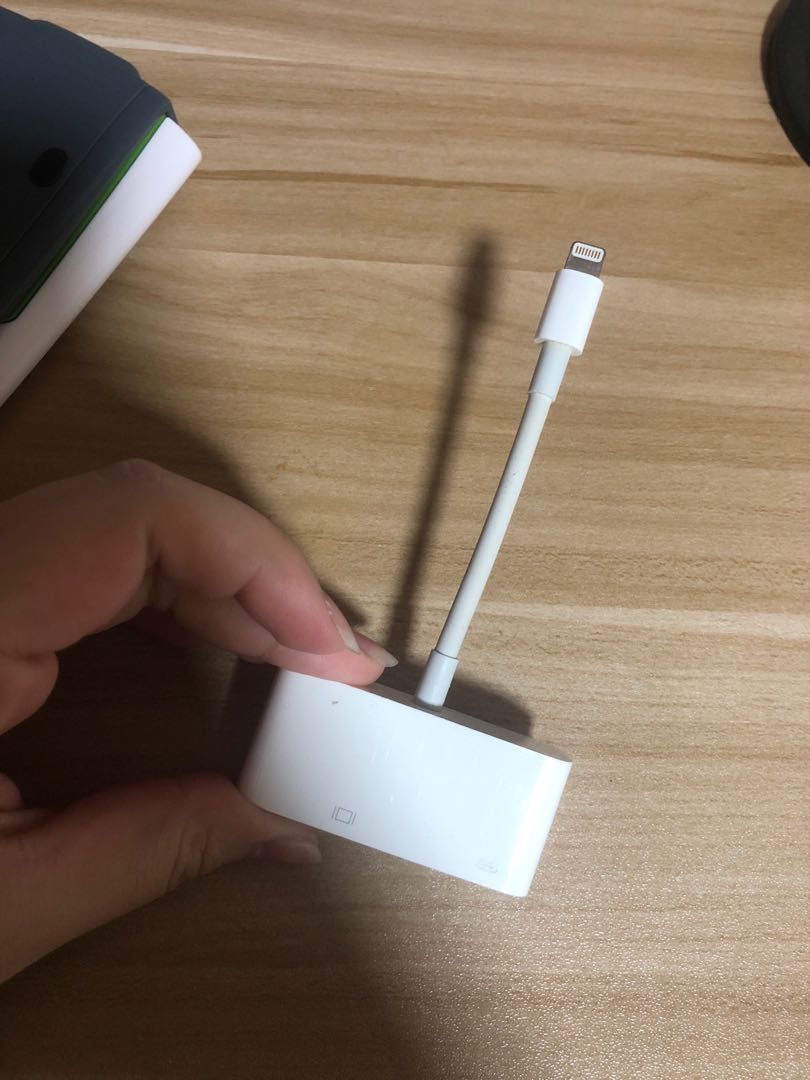 VGA adapter to lightning cable, Computers & Tech, Parts & Accessories ...
