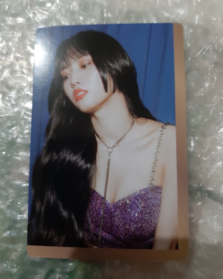 Twice Momo Feel Special Pob Pc Ver B Hobbies And Toys Memorabilia