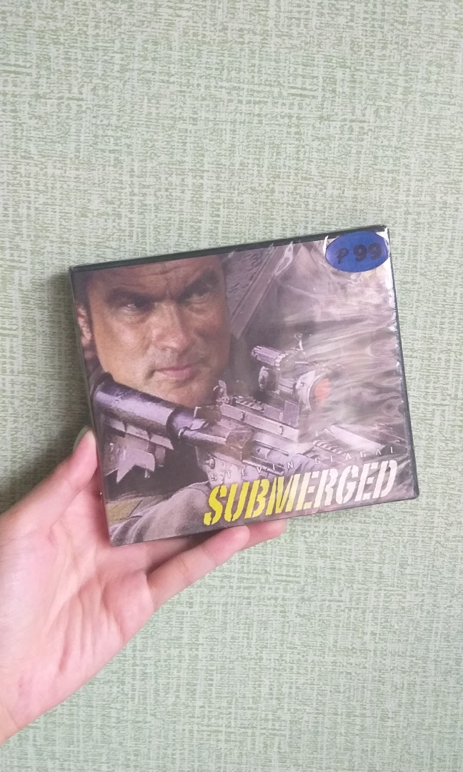 Original VCD Classic Movie: Submerged, Hobbies & Toys, Music & Media ...
