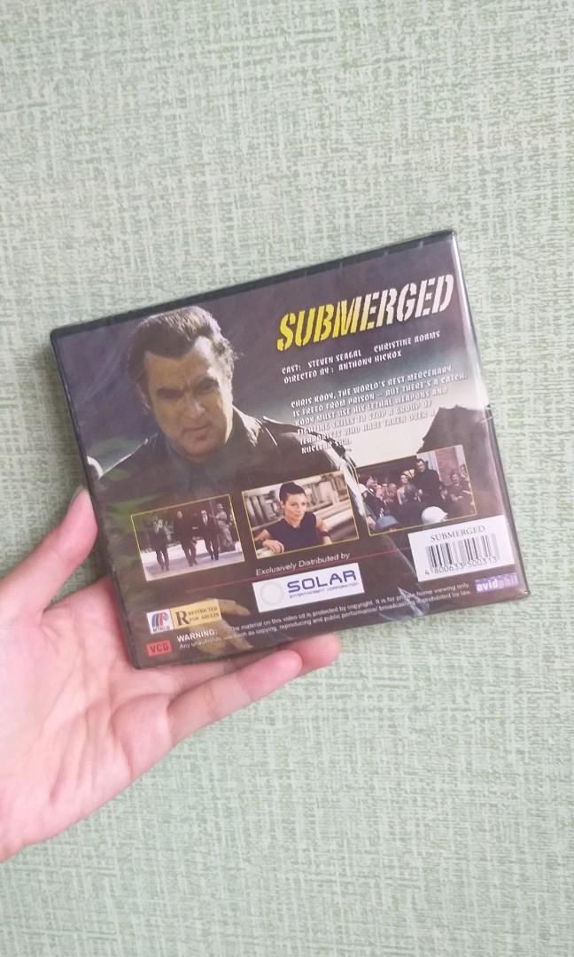 Original VCD Classic Movie: Submerged, Hobbies & Toys, Music & Media ...