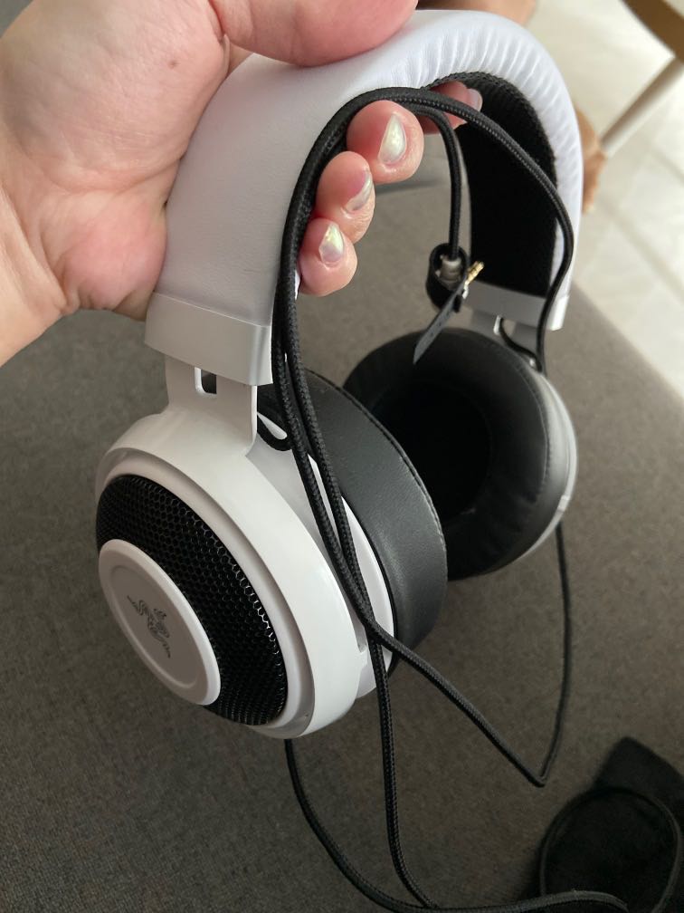 Razer White Gaming Headset, Audio, Headphones & Headsets on Carousell