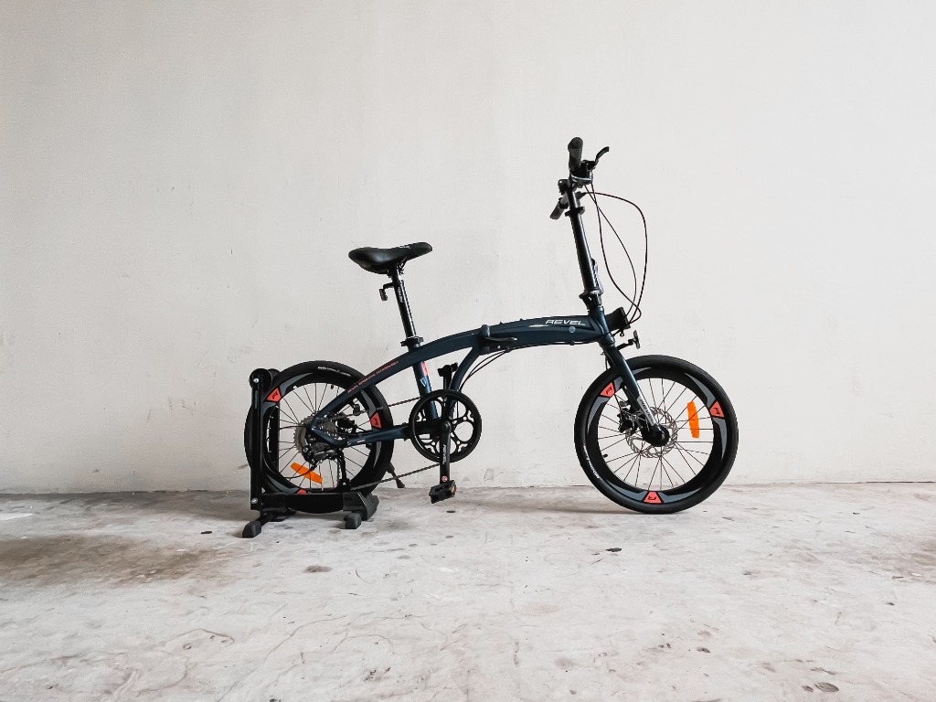 Revel HUGO Folding Bike - Dark Blue - 1x9s, Sports Equipment, Bicycles ...