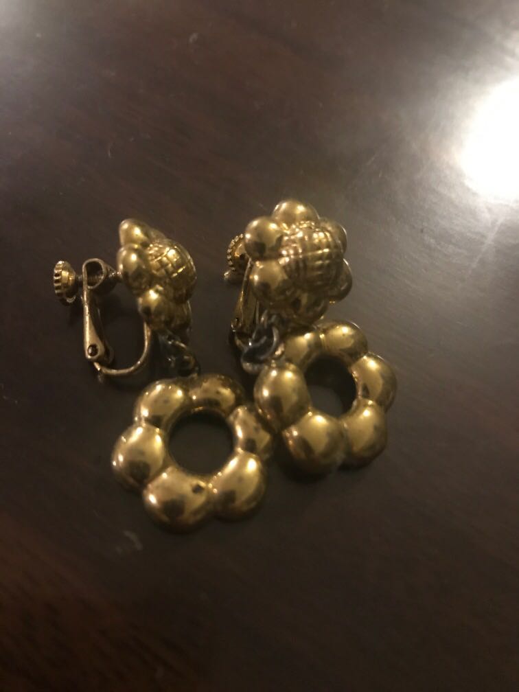 Vintage Ear rings, Women's Fashion, Watches & Accessories, Other ...