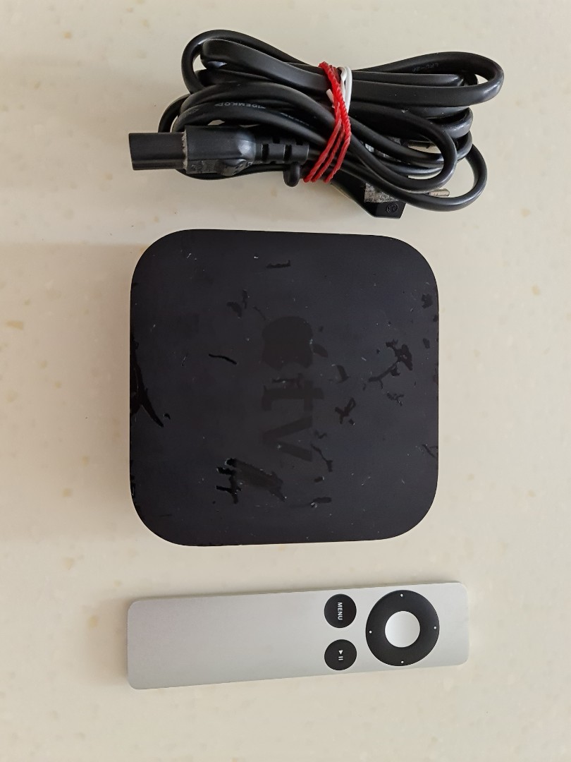 Working Apple TV gen 2 (model: A1378) with remote, power cables, TV ...