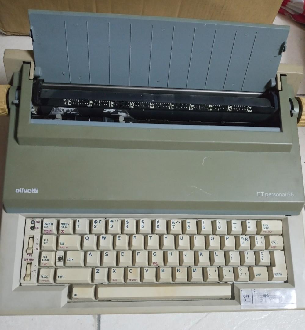 Antique Typewriter mesin taip antik, Furniture & Home Living, Home ...