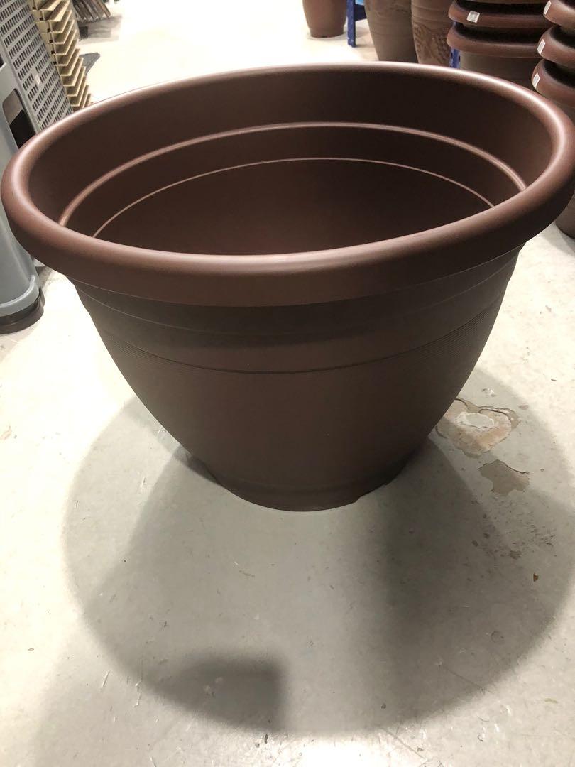Extra Large plastic Flower Pot, Furniture & Home Living, Gardening ...