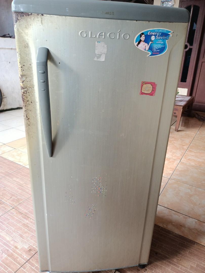 Kulkas Toshiba bekas, Elektronik, Lainnya di Carousell