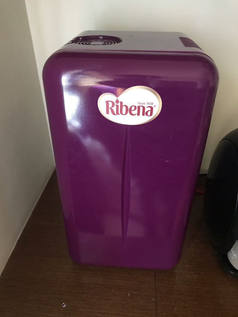 Mobicool F16 mini fridge, TV & Home Appliances, Kitchen Appliances on ...