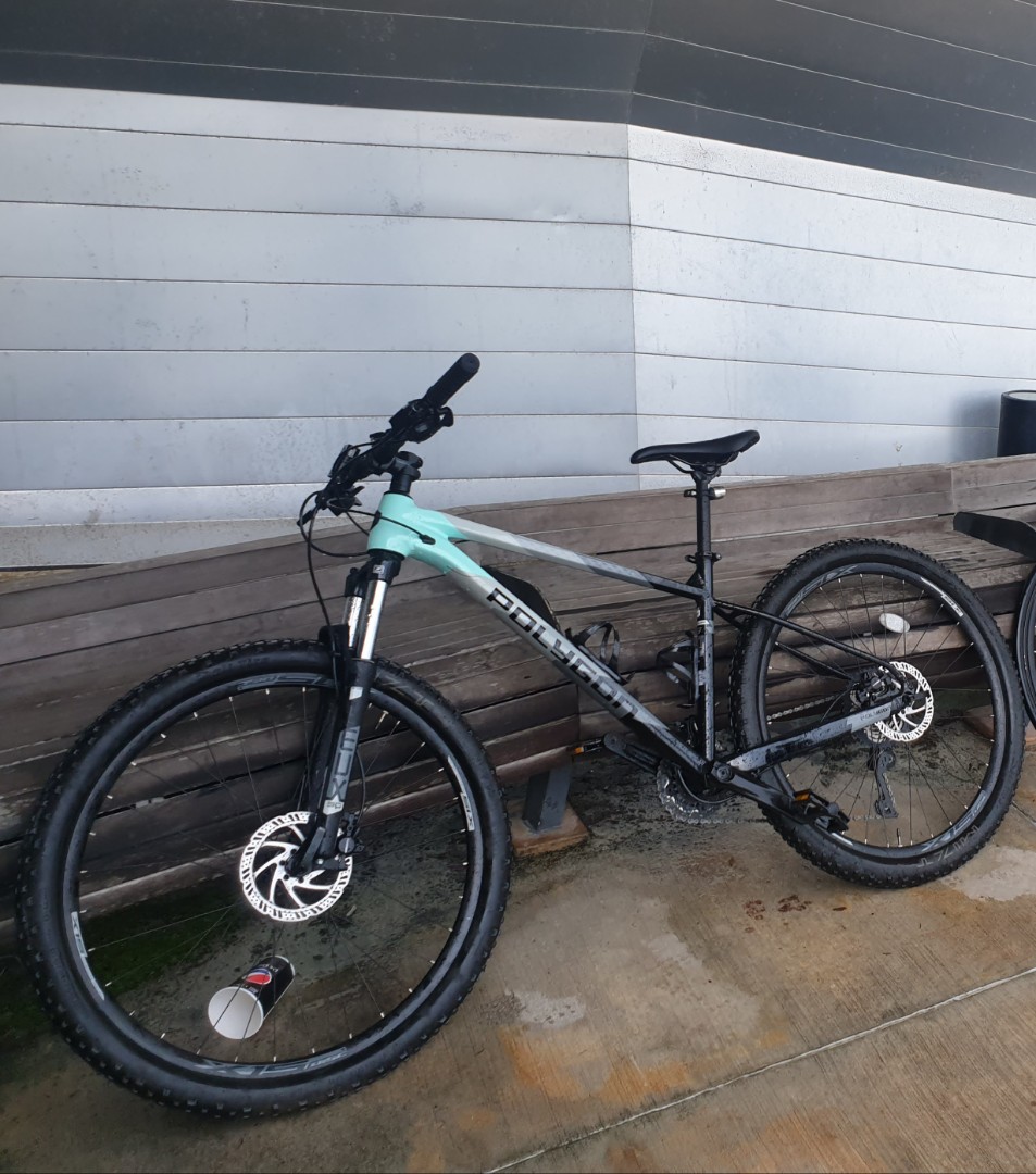 polygon xtrada 5, Sports Equipment, Bicycles & Parts, Bicycles on Carousell