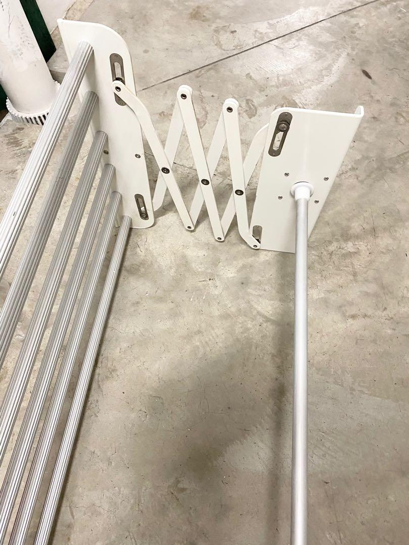 Retractable HDB ceiling mounted HDB laundry retractable rack aluminium ...