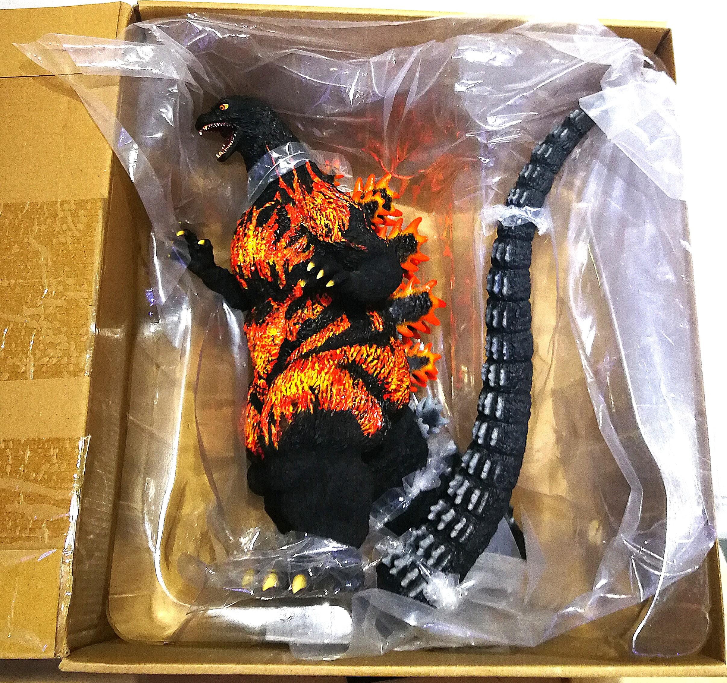 X-Plus Xplus Godzilla 紅蓮哥斯拉 哥吉拉 1995 香港上陸形 Kaiju Sofubi Sofvi 30cm高, 興趣及遊戲, 玩具 & 遊戲類 - Carousell