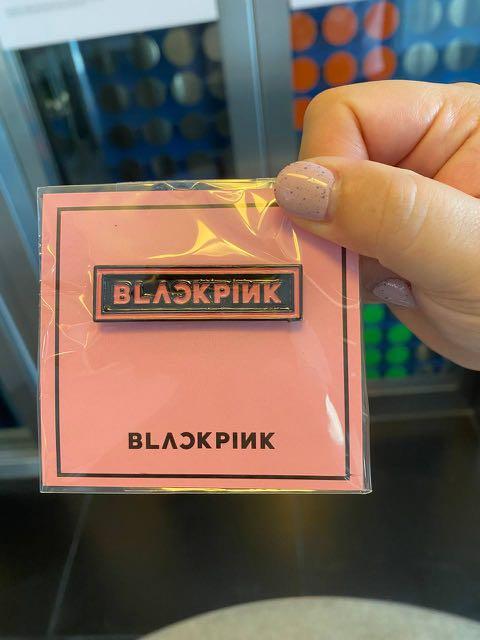 Blackpink Pin Badge, Hobbies & Toys, Memorabilia & Collectibles ...