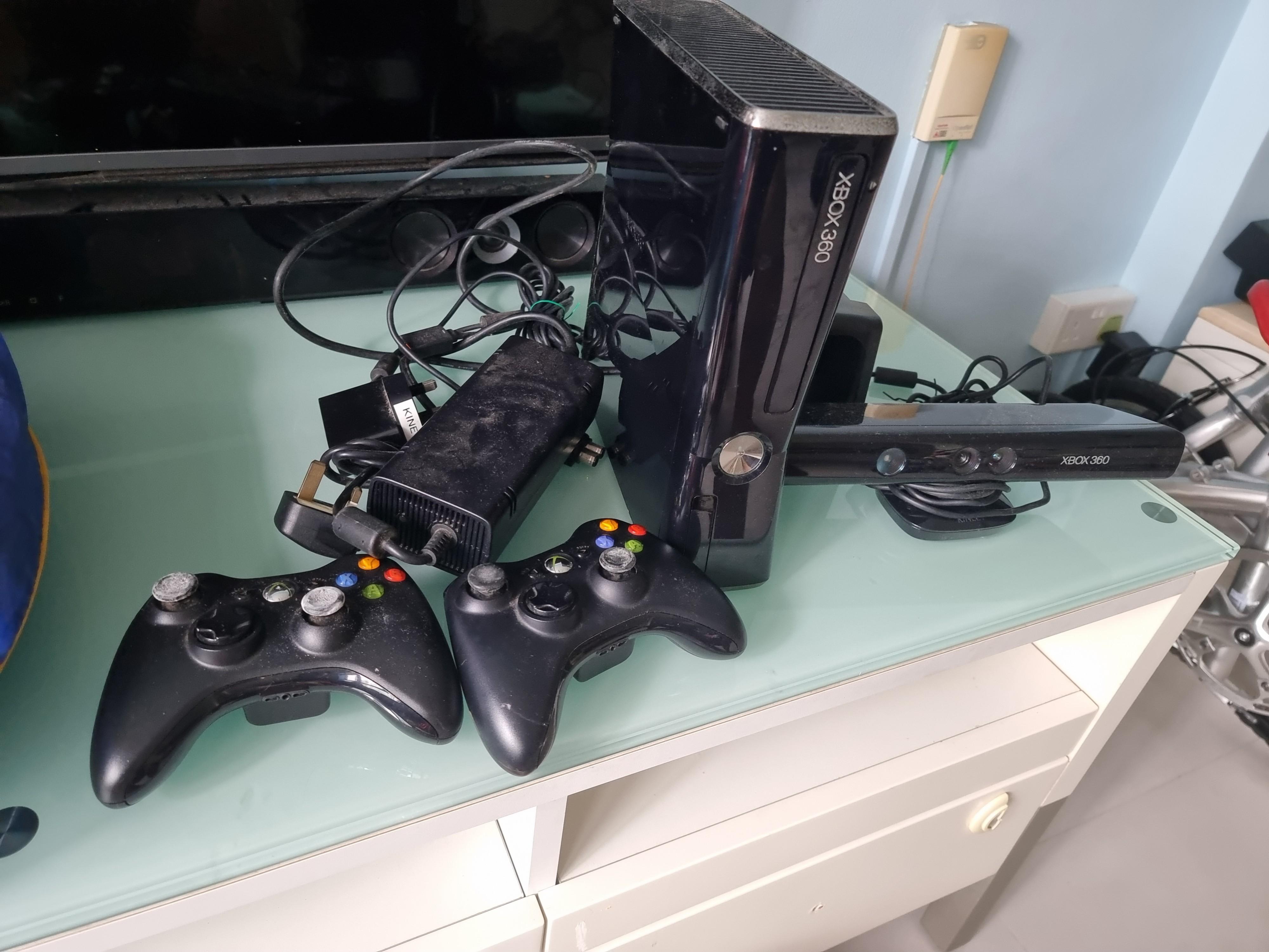 Defective xbox 360, Video Gaming, Video Game Consoles, Xbox on Carousell