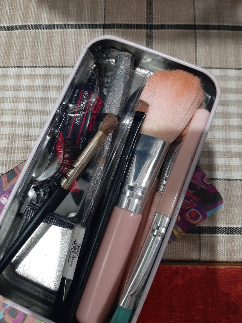 Est. 2kg of Make-up & Beauty Clutter, Beauty & Personal Care, Face ...