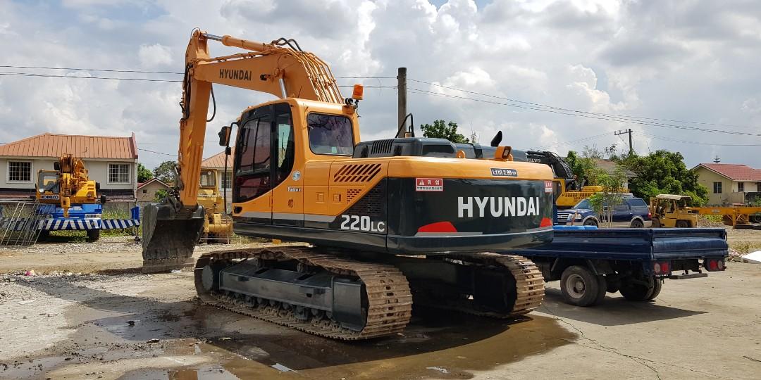 HYUNDAI 220LC backhoe, Special Vehicles, Heavy Vehicles on Carousell