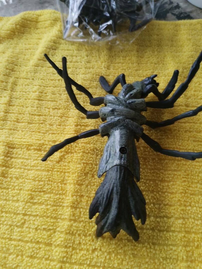 Universal studio KING KONG THE MOVIE SKULL ISLAND PLAYSET EXCLUSIVE ARACHNO-CLAW BUG, Hobbies ...