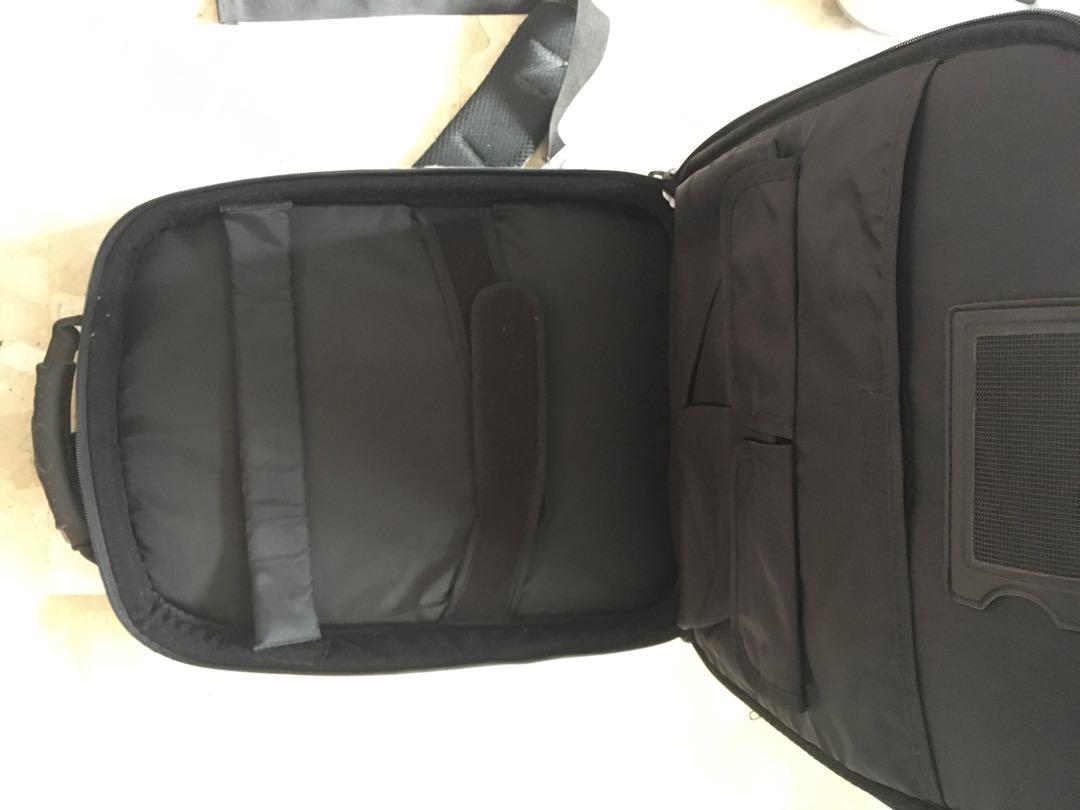 Old school laptop bag with Mac logo, Computers & Tech, Parts ...