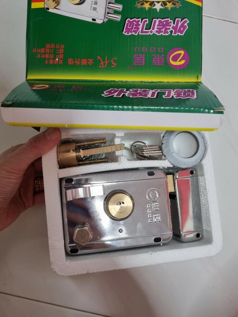 Old style HDB door lock, Babies & Kids, Baby Nursery & Kids Furniture ...