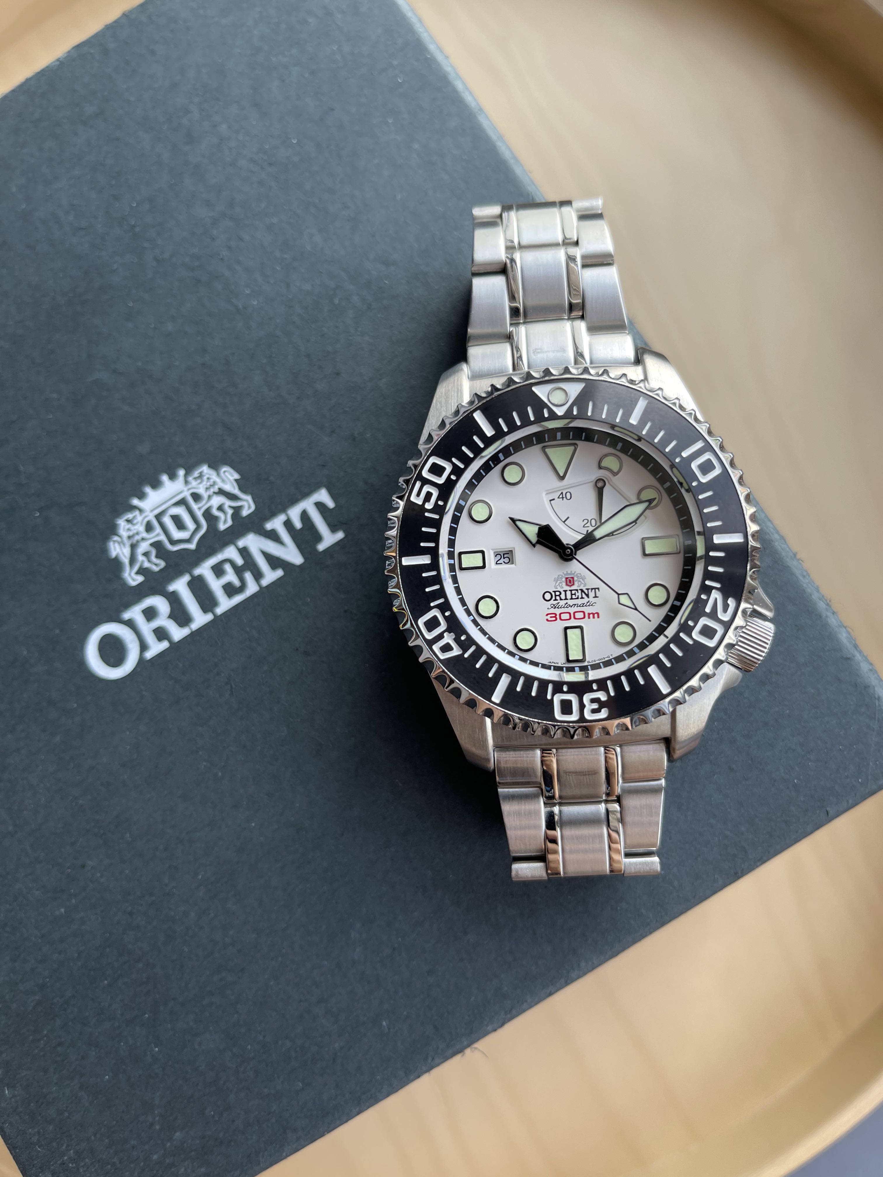 Orient Saturation White Diver 300m, Mobile Phones & Gadgets, Wearables ...