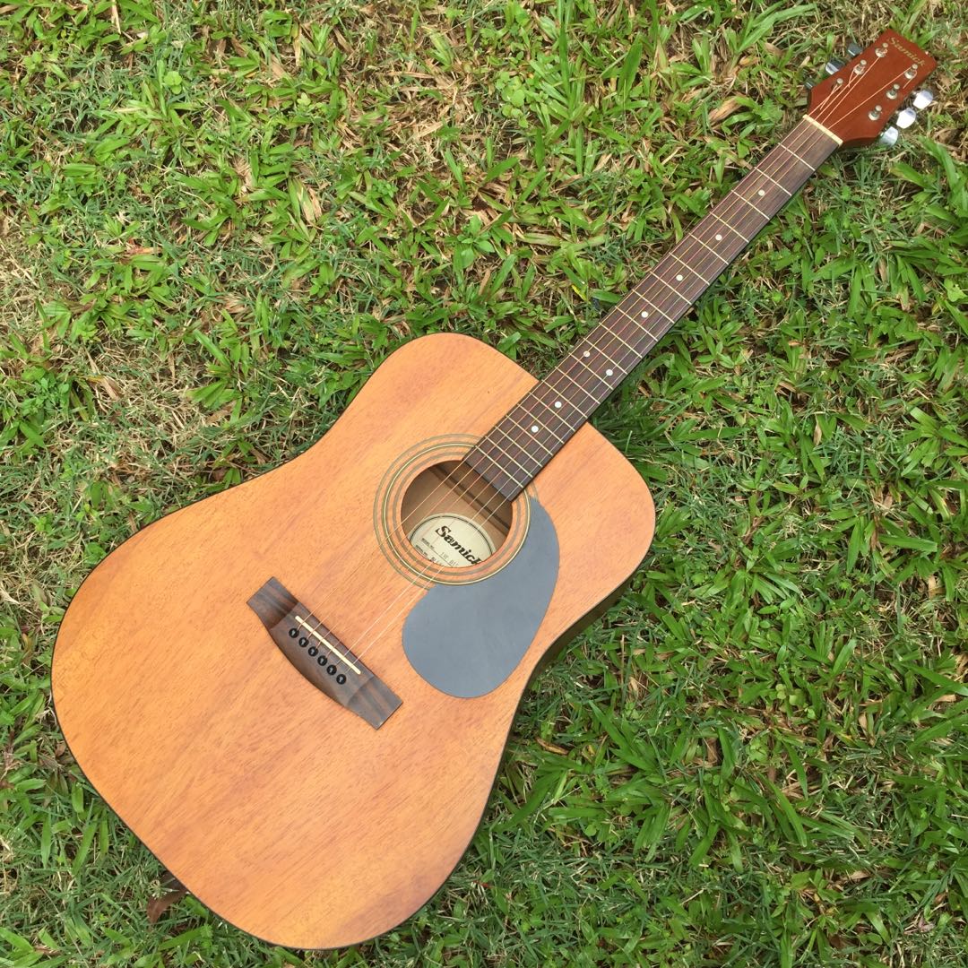 Samick LW-015, Hobbies & Toys, Music & Media, Musical Instruments on ...