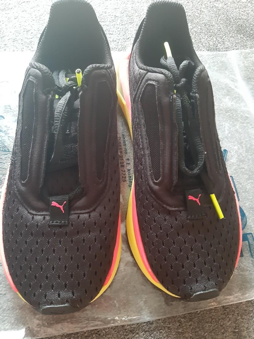 Sepatu running puma original, Fesyen Wanita, Sepatu di Carousell