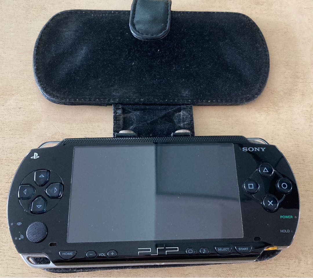Sony PSP 1000, Video Gaming, Video Game Consoles, PlayStation on Carousell