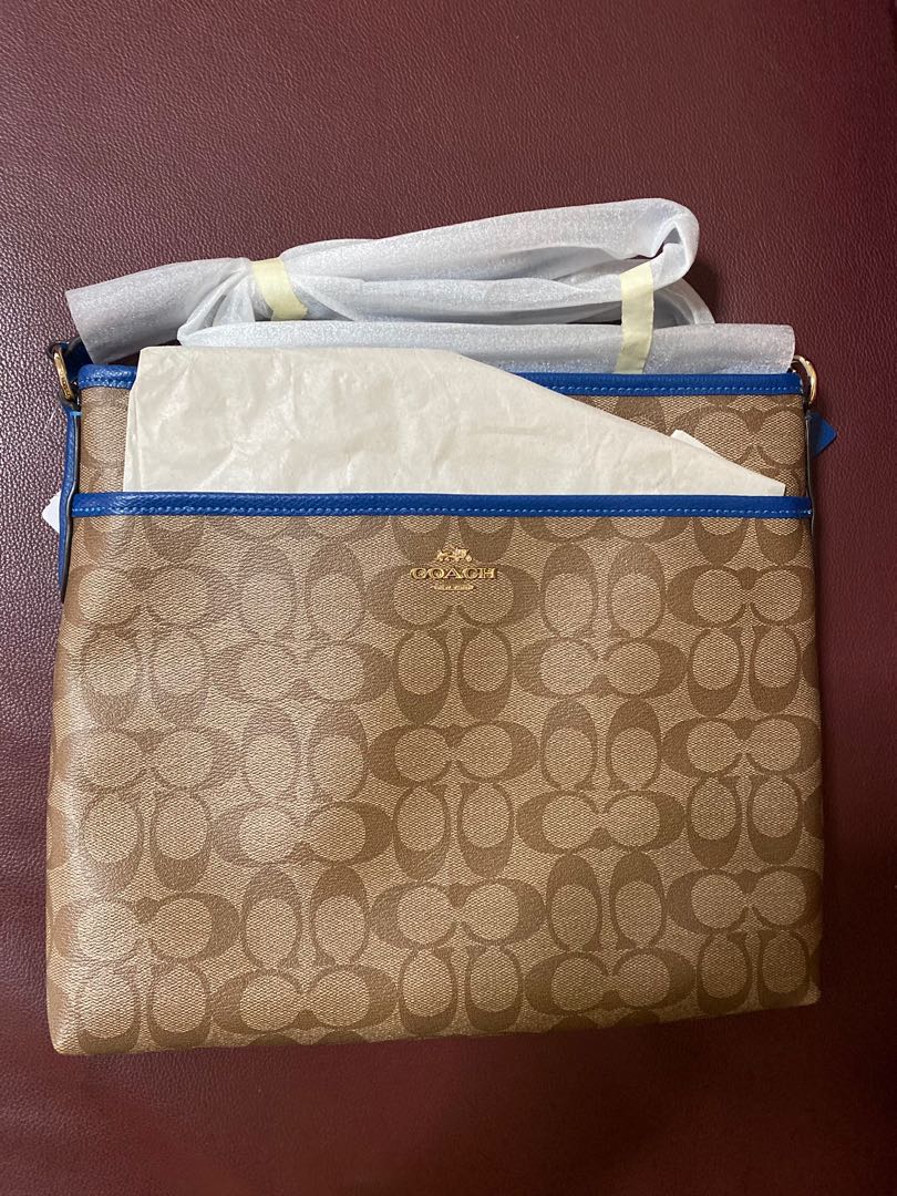 Coach Signature File Bag F34938, Women's Fashion, Bags & Wallets, Cross ...