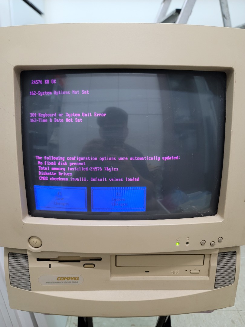 古董Compaq Presario CDS 524, 電腦＆科技, 商務用科技產品 - Carousell