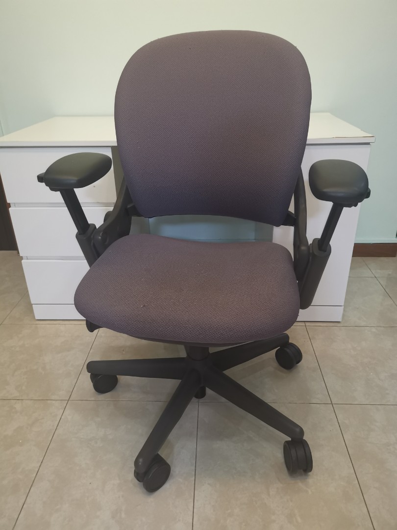 Steelcase Computer Chair, Furniture & Home Living, Furniture, Chairs on ...