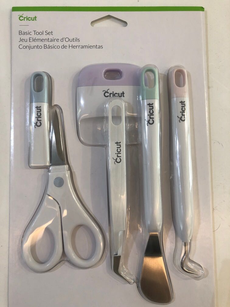 Cricut Basic Tool Set, Hobbies & Toys, Stationery & Craft, Craft ...