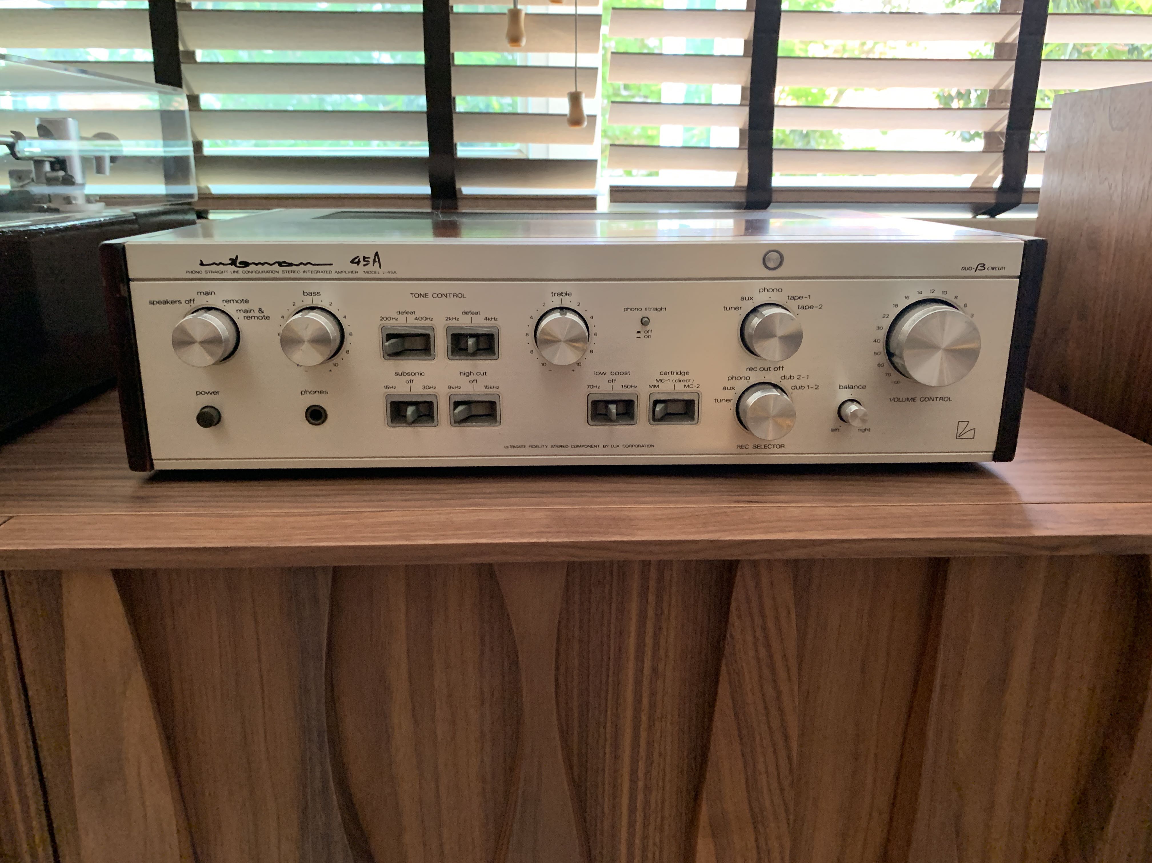 Luxman L45A integrated Amp, Audio, Other Audio Equipment on Carousell