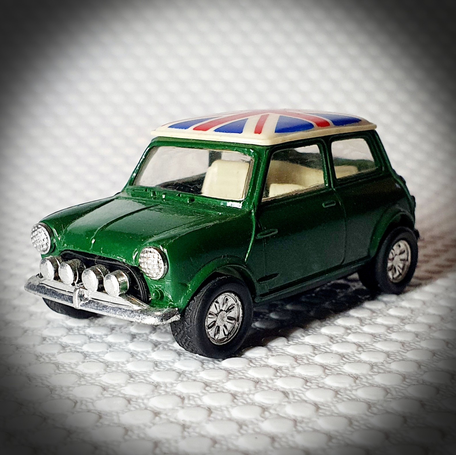 Morris Mini Cooper Die Cast Model, Hobbies & Toys, Memorabilia ...