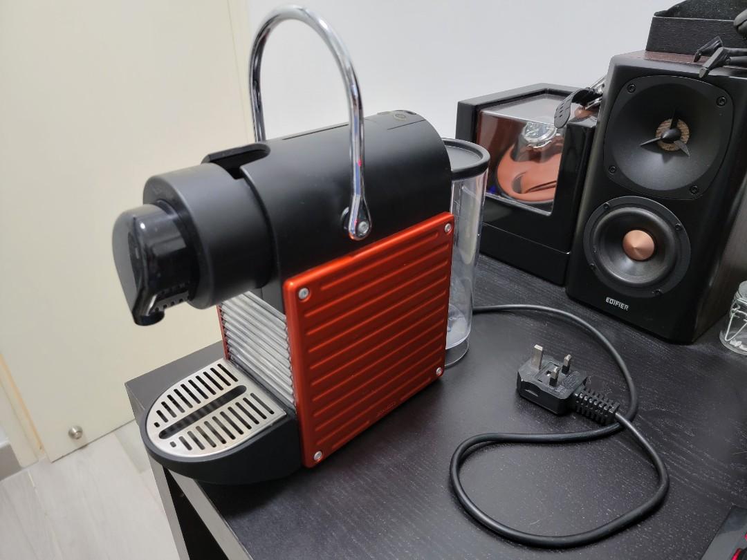 Nespresso C61 Pixie 咖啡機, 家庭電器, 廚房電器, 咖啡機及咖啡壺 - Carousell