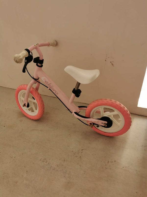 Preloved balance bike, Sports Equipment, Bicycles & Parts, Bicycles on ...