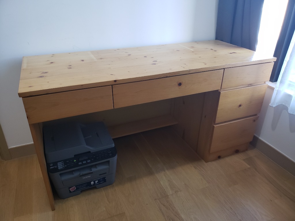 Real Wood Custom Made Study Table, 傢俬＆家居, 傢俬, 桌子 - Carousell