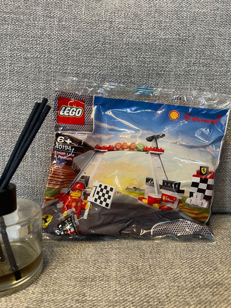 SHELL Lego Finish Line and Podium, Hobbies & Toys, Toys & Games on ...